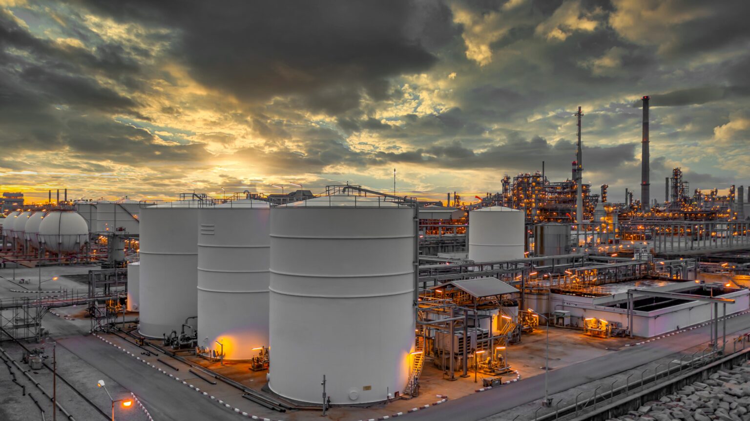 Difference Between a Turnaround and a Shutdown in Oil and Gas - SEE ...