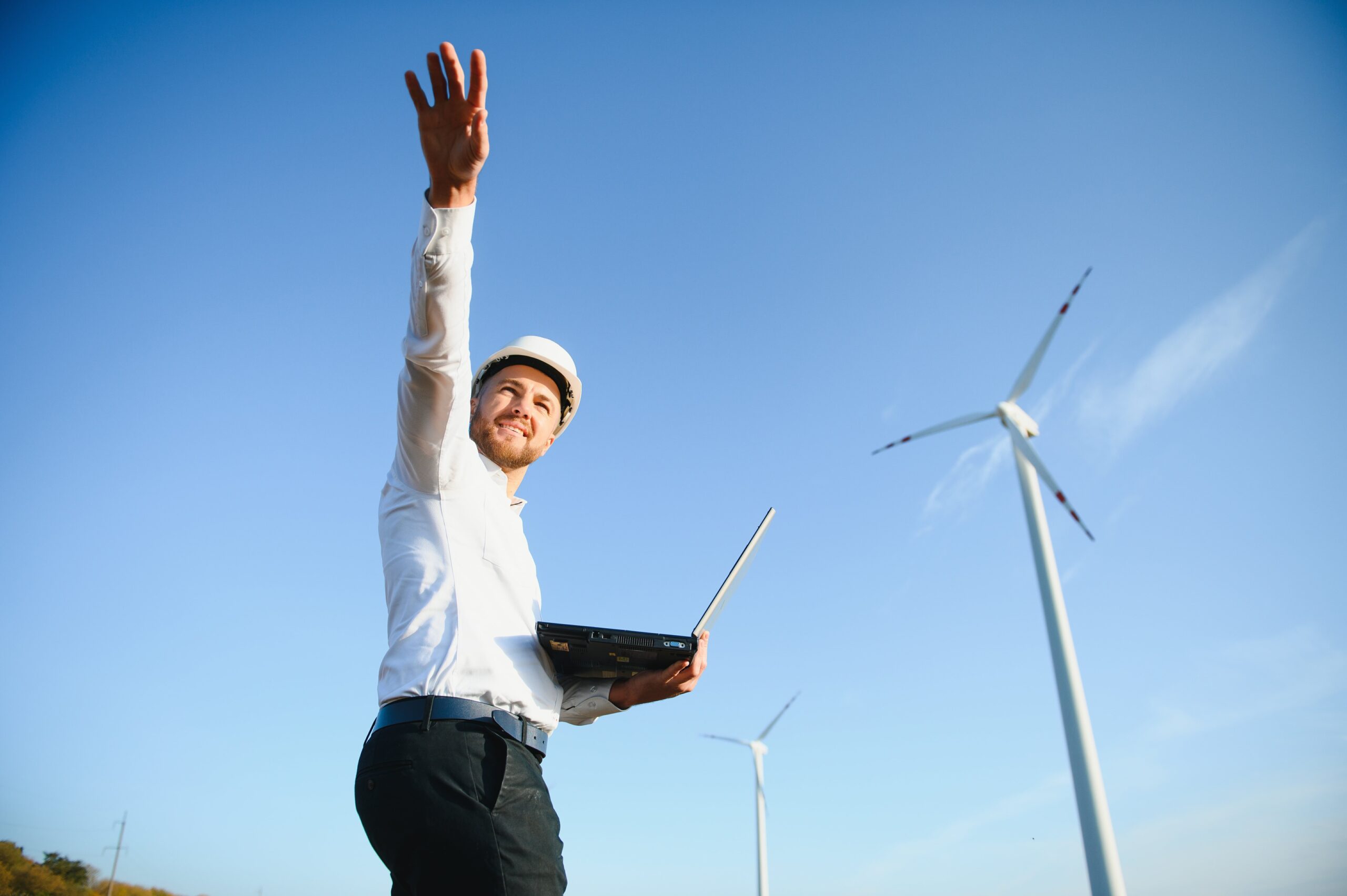 Overcoming Operational Challenges in Offshore Wind Operations: A ...